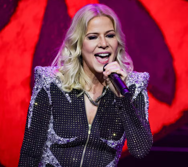 Paula Toller completa 62 anos; cantora segue com turnê 'Amorosa'Flipar ... Paula Toller completa 62 anos; cantora segue com turnê 'Amorosa'Flipar ...